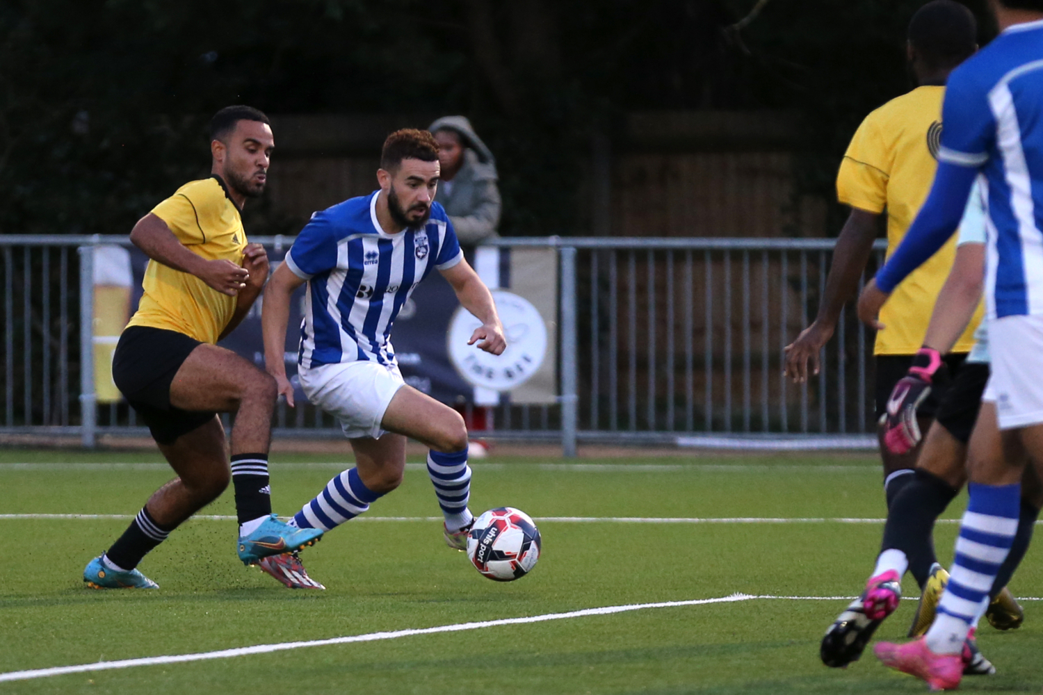 Burnham Football Club, sports facilities in Buckinghamshire