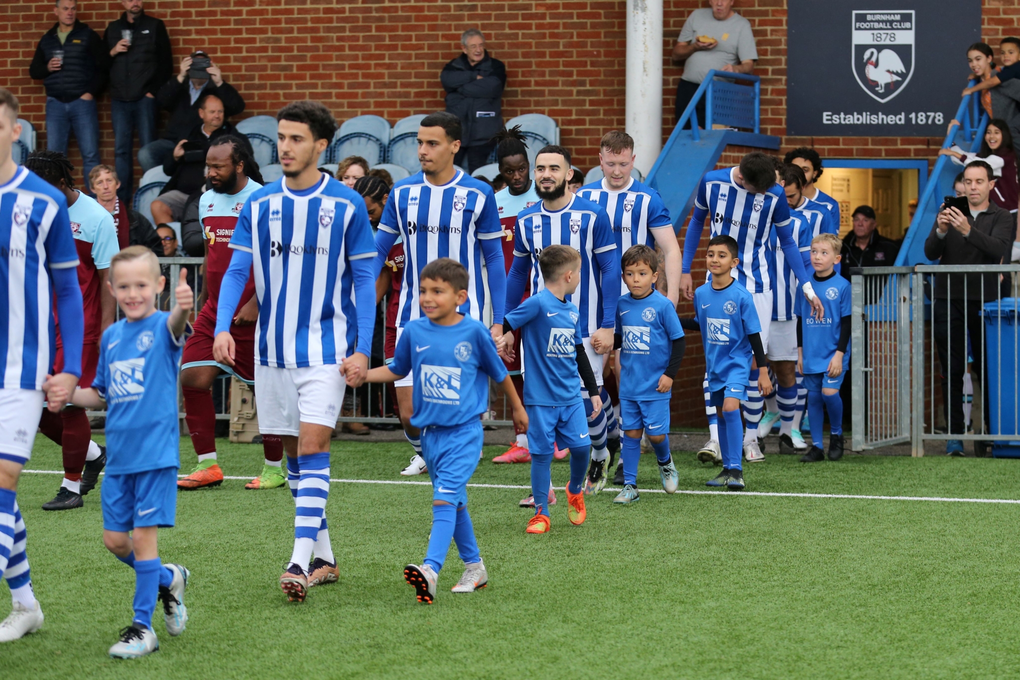 Burnham Football Club, sports facilities in Buckinghamshire